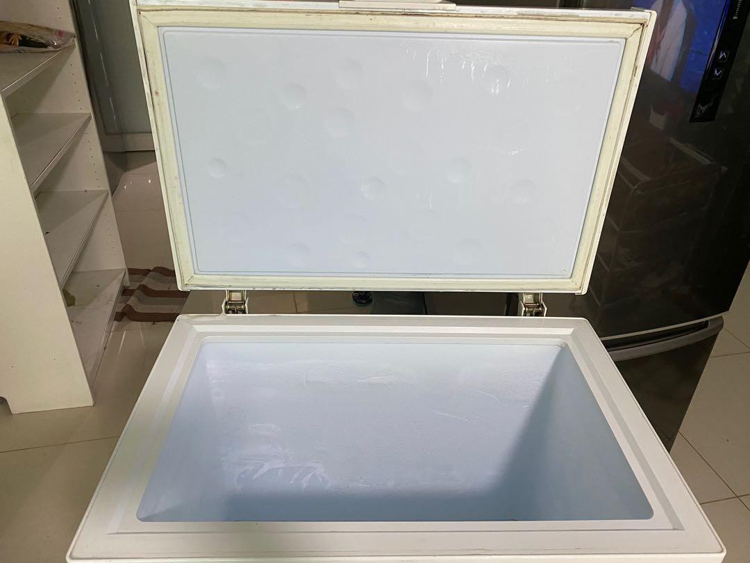 Akira Chest Fridge model CF-S198/ML1, TV & Home Appliances, Kitchen ...