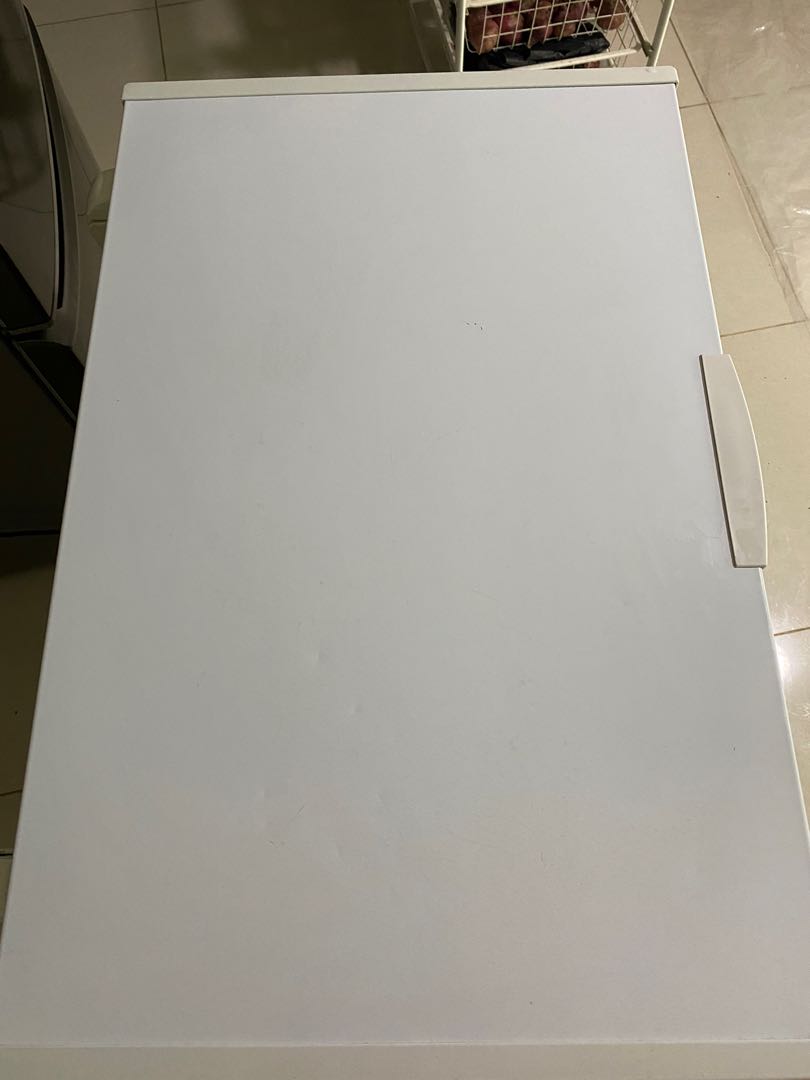 Akira Chest Fridge model CF-S198/ML1, TV & Home Appliances, Kitchen ...