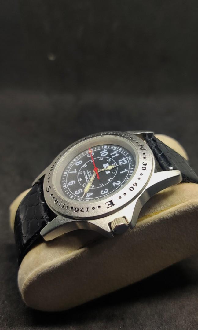 Bass watch, Men's Fashion, Watches & Accessories, Watches on Carousell