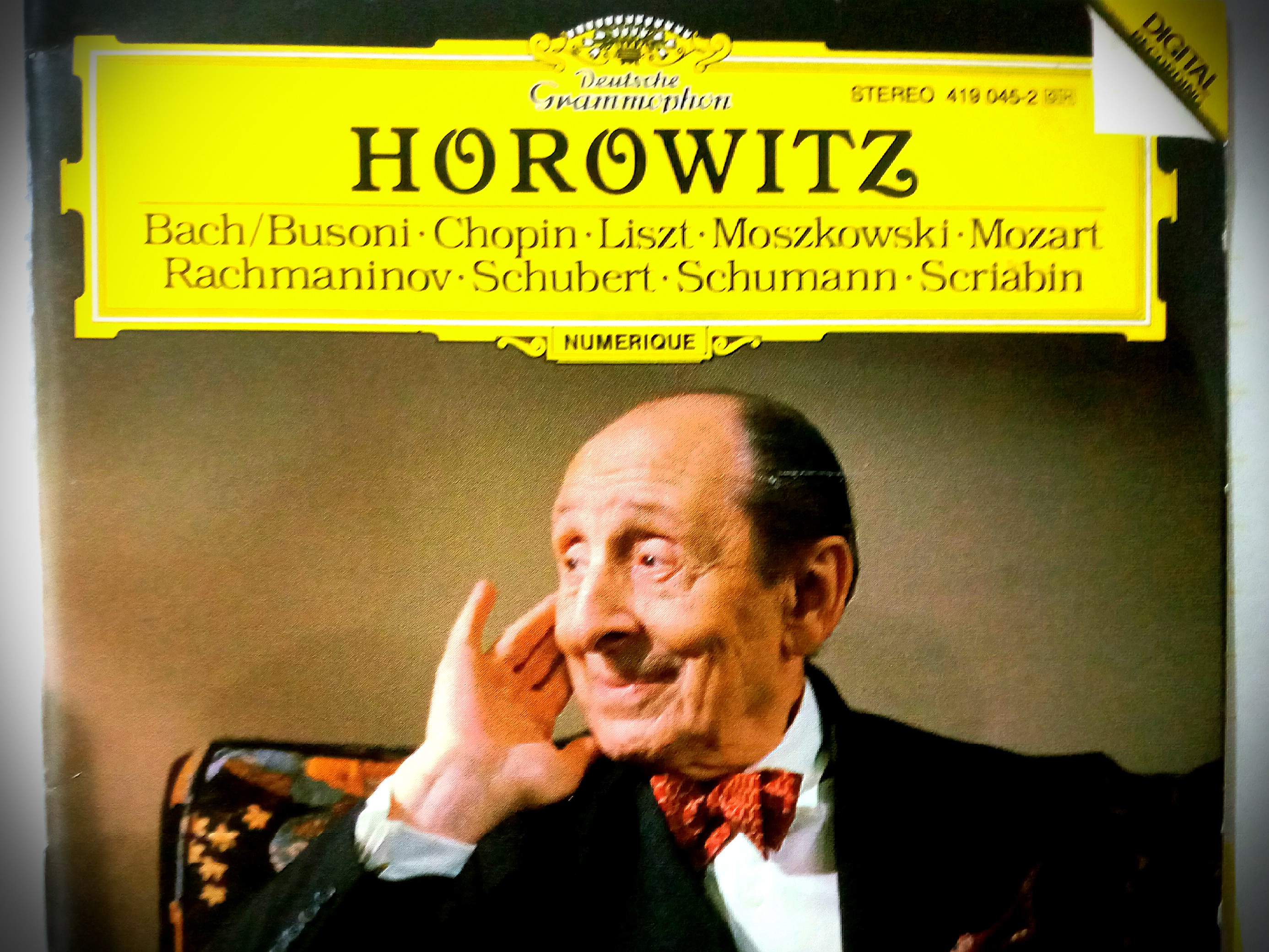 CD "HOROWITZ" The Legendary Russian Pianist performs works by: BACH ...