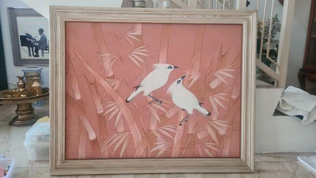 Lukisan Burung Frame Kayu, Perabotan Rumah di Carousell
