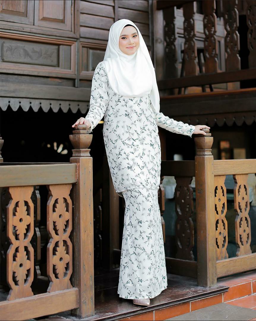 Mmbasic Baju Kurung, Women's Fashion, Dresses & Sets, Traditional ...