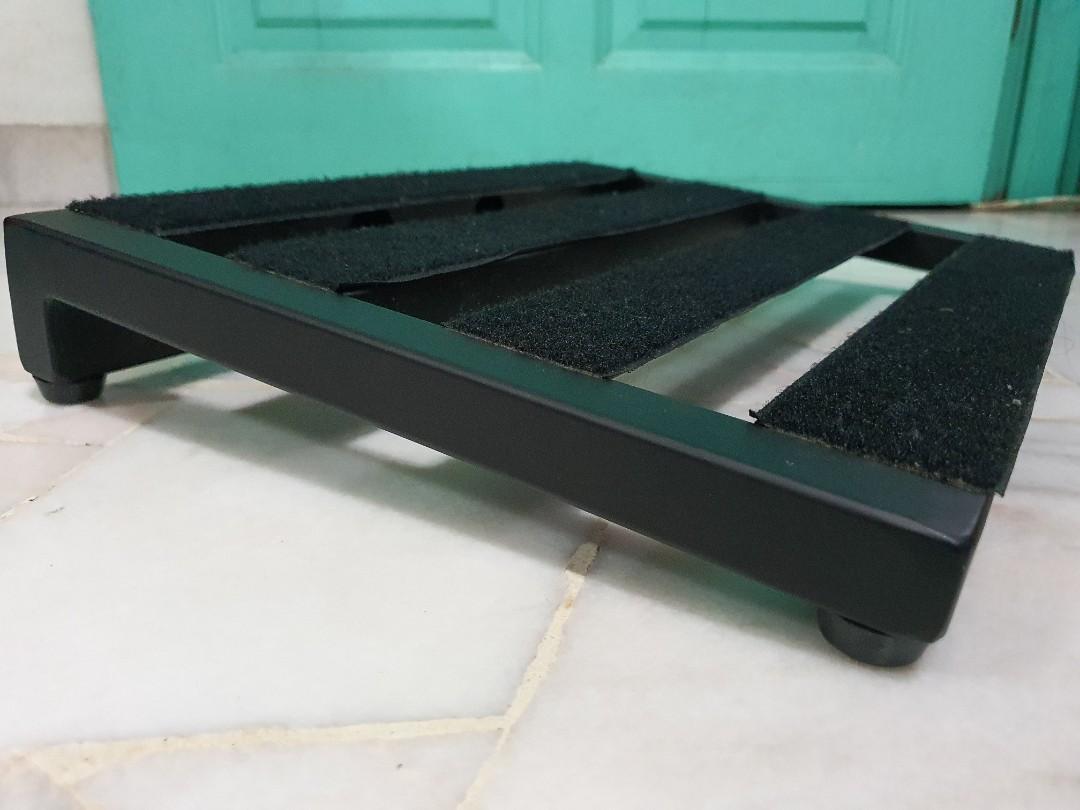 Pedaltrain Jr guitar pedal rack case, Hobbies & Toys, Music & Media ...