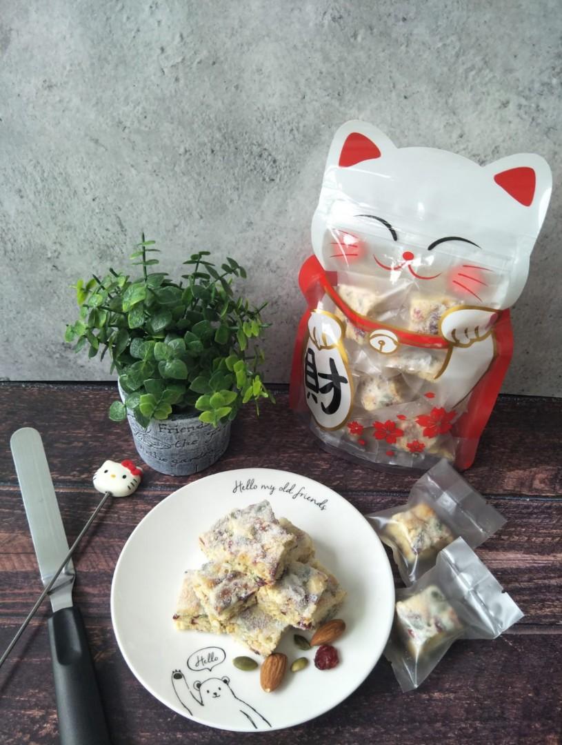 Snow flakes 雪花酥 100g on Carousell