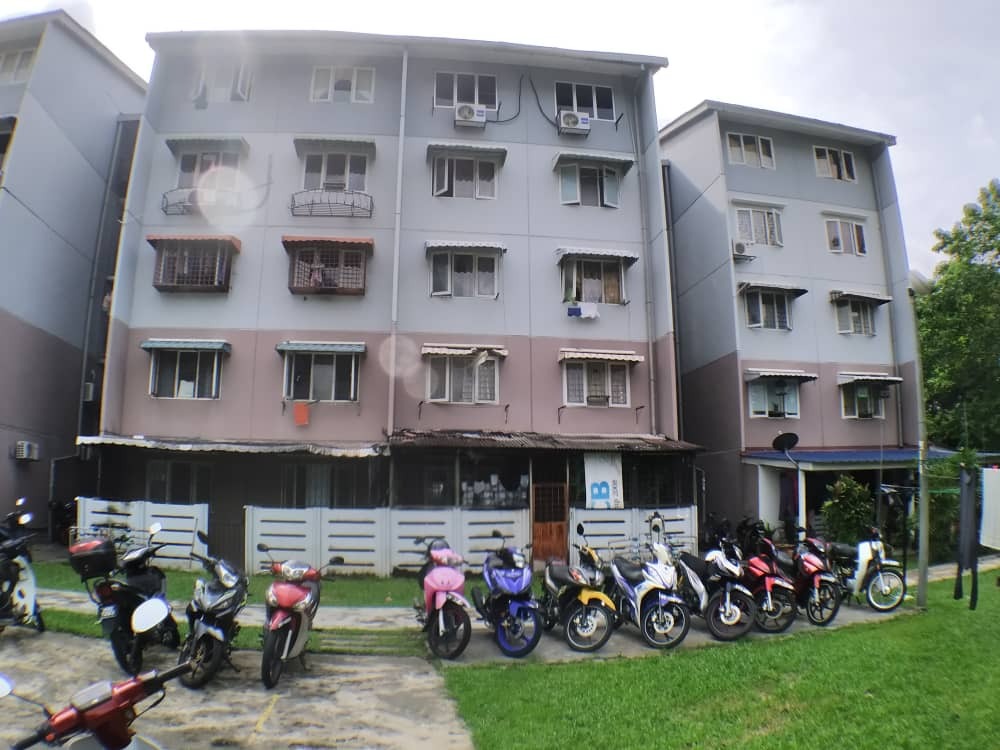 [WTS] Flat Kelumpuk Bunga Raya E Keramat au3, Property, For Sale on ...