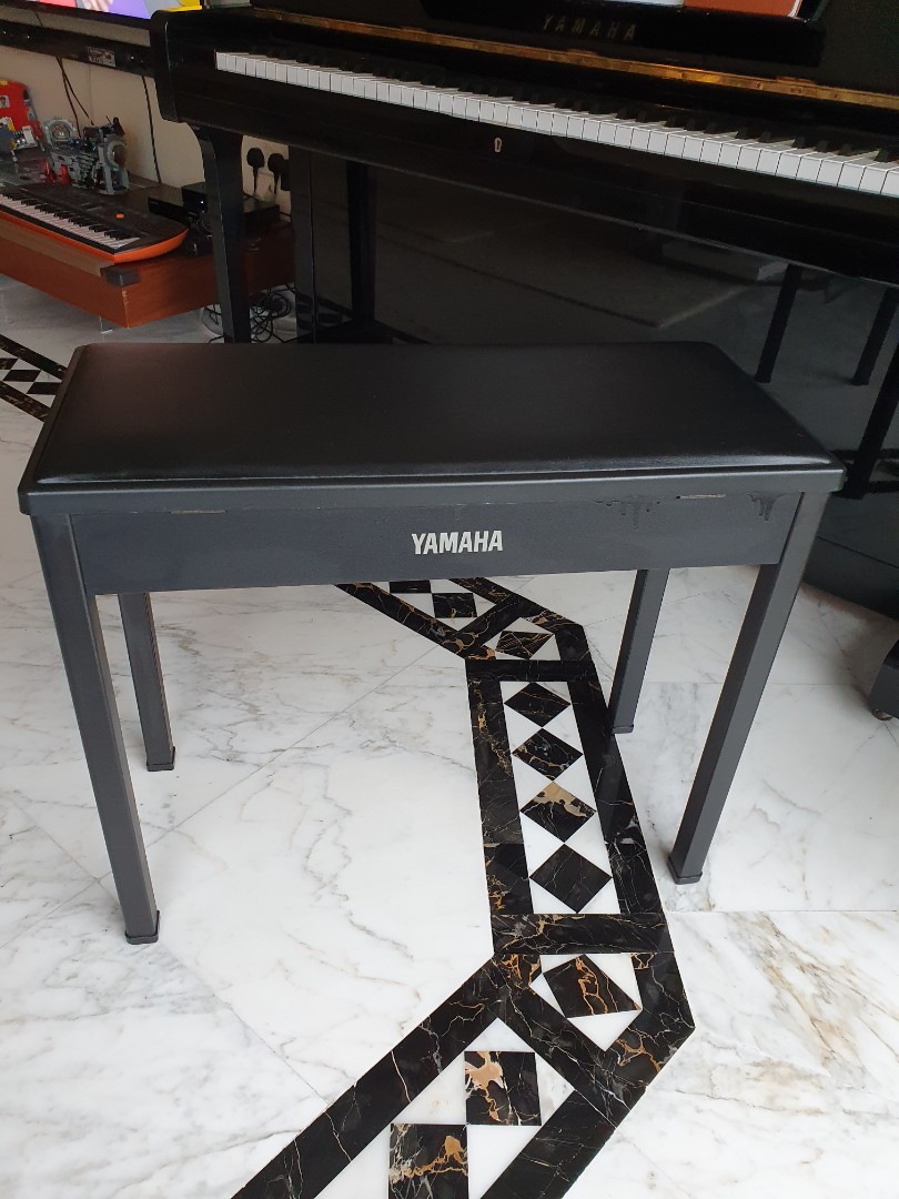 Yamaha Bench, Organ, Black, Music & Media, Music Accessories on Carousell