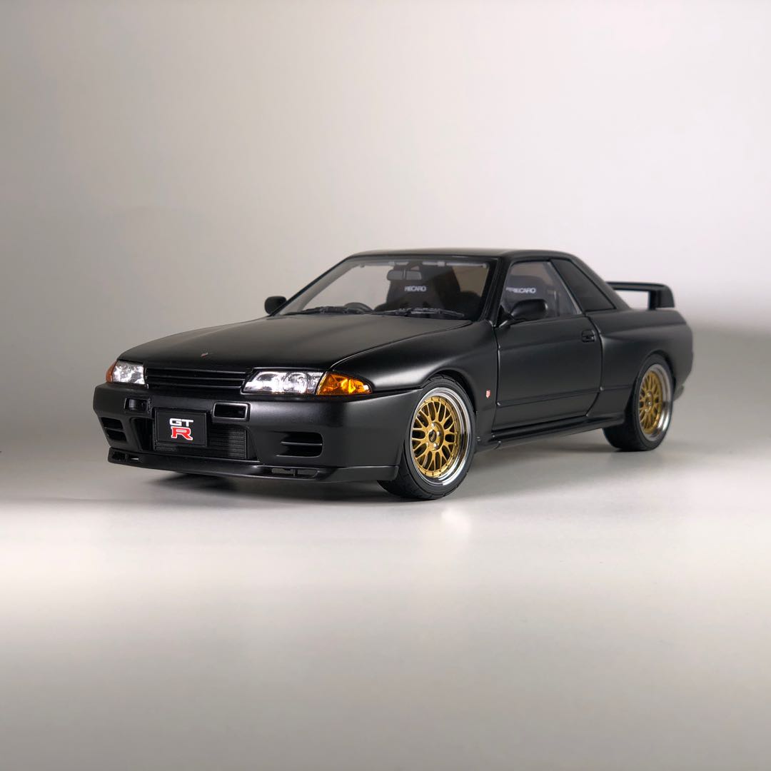 AUTOart Nissan Skyline R32 GTR Matt black, 興趣及遊戲, 收藏品及紀念品, 明星周邊 - Carousell