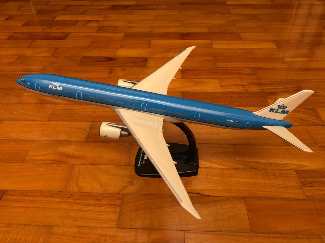 BOEING 777-300 KLM Model Plane, Hobbies & Toys, Memorabilia ...