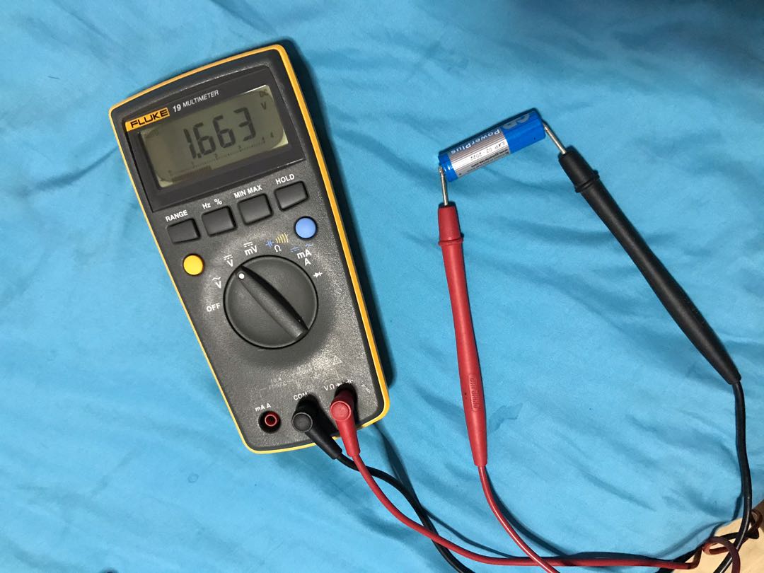 Fluke 19 Multimeter, Health & Nutrition, Health Monitors & Weighing ...