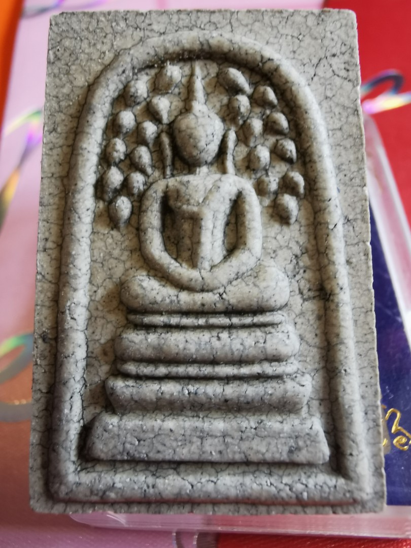 Somdej 2556, Hobbies & Toys, Collectibles & Memorabilia, Religious ...