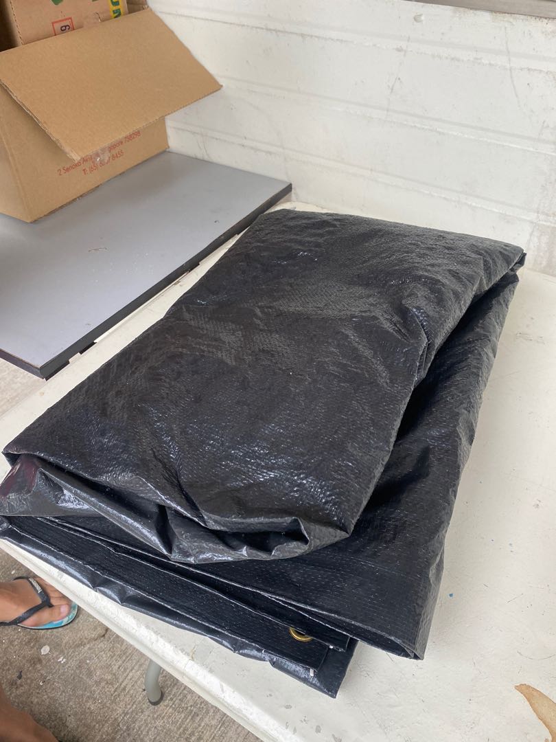 Decathlon ground sheet, Everything Else on Carousell