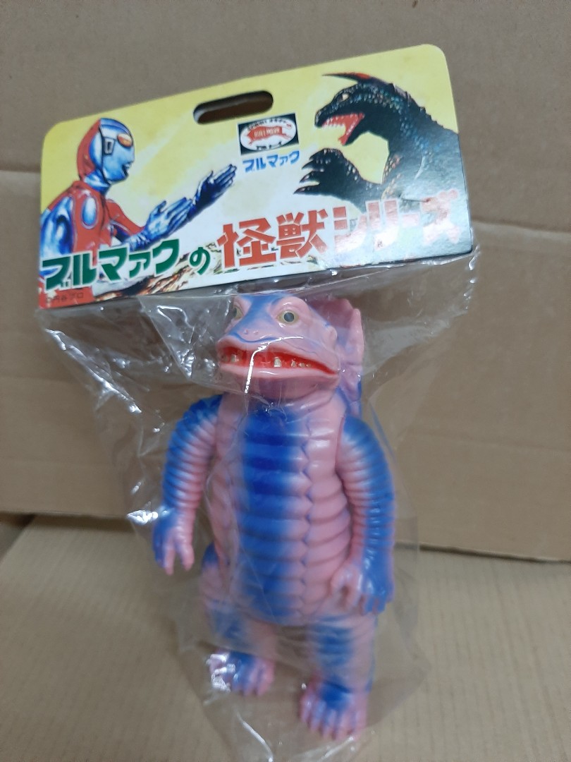 KEMULAR Bullmark Monster Ultraman Kaiju Sofubi VINYL Figure, Hobbies ...