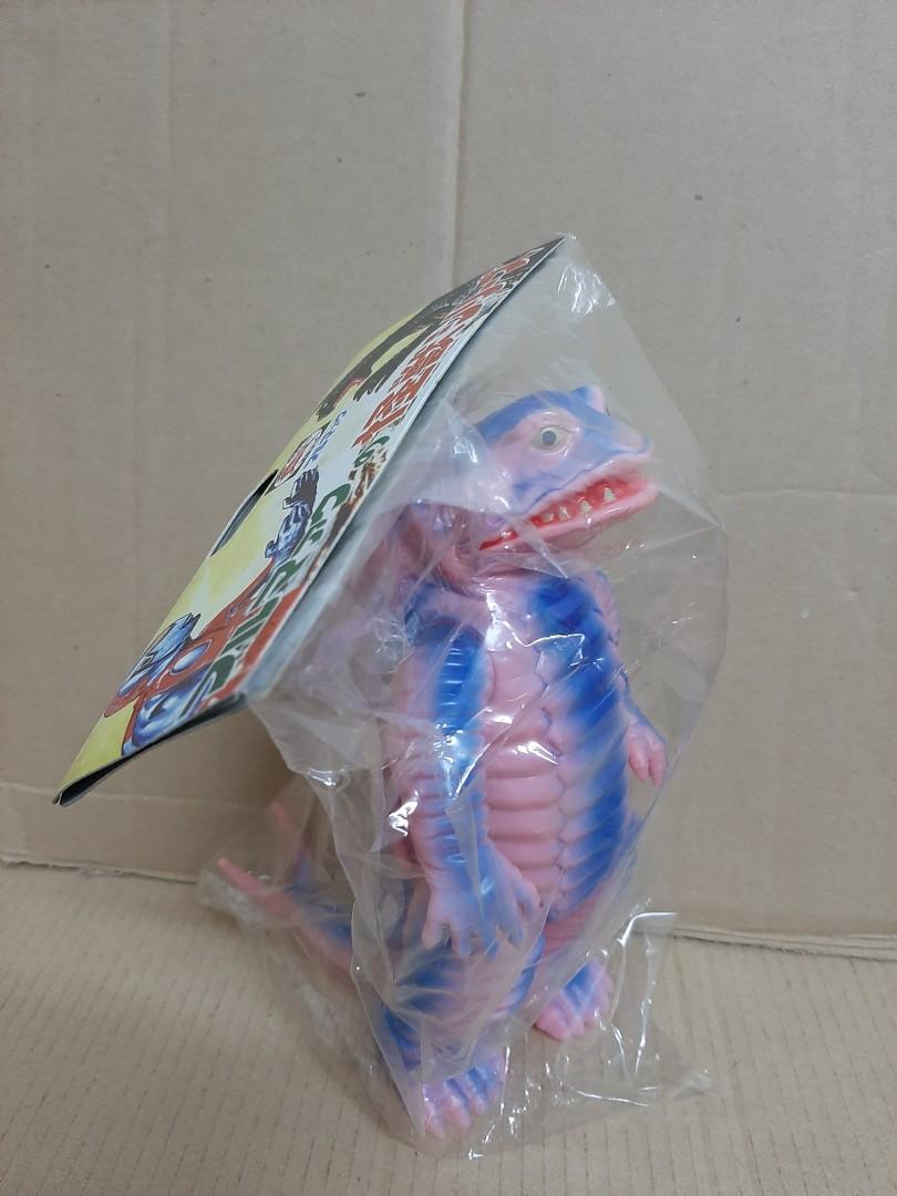 KEMULAR Bullmark Monster Ultraman Kaiju Sofubi VINYL Figure, Hobbies ...