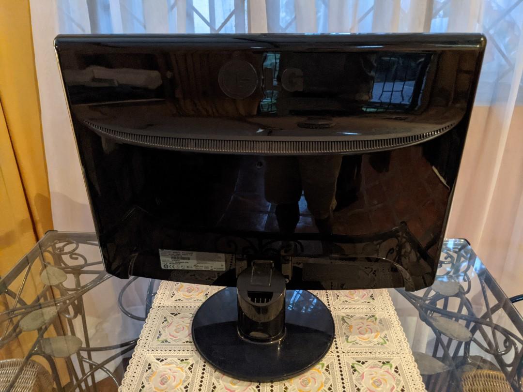 LG Flatron W2252TQ 22-inch monitor, Computers & Tech, Parts ...