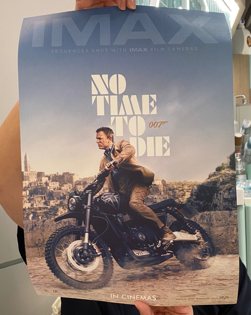 007 No time to Die IMAX poster 海報 (交換沙丘優先), 興趣及遊戲, 收藏品及紀念品, 郵票及印刷品 - Carousell