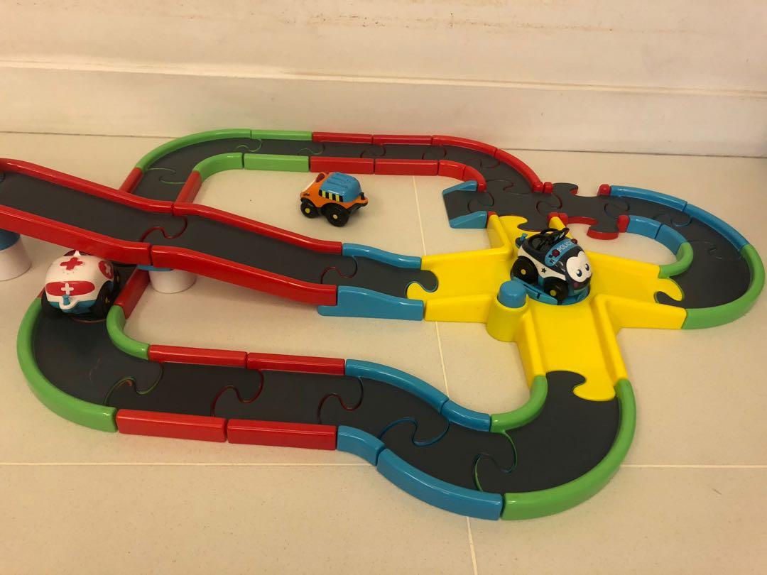 Car road track and cars set, Hobbies & Toys, Toys & Games on Carousell