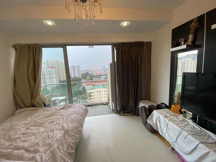 COMMON ROOM / PRIVATE BALCONY @Esta Ruby, Property, Rentals, Condos ...