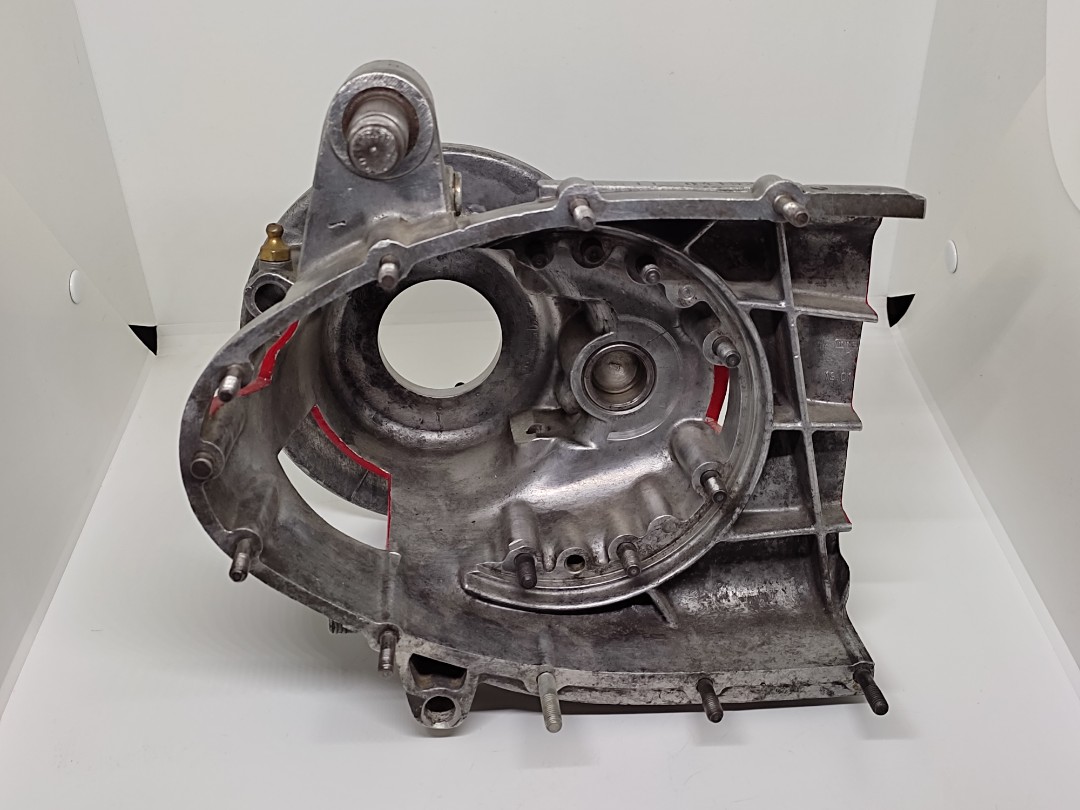 Lambretta display cutaway half casing engine.USED., Furniture & Home ...