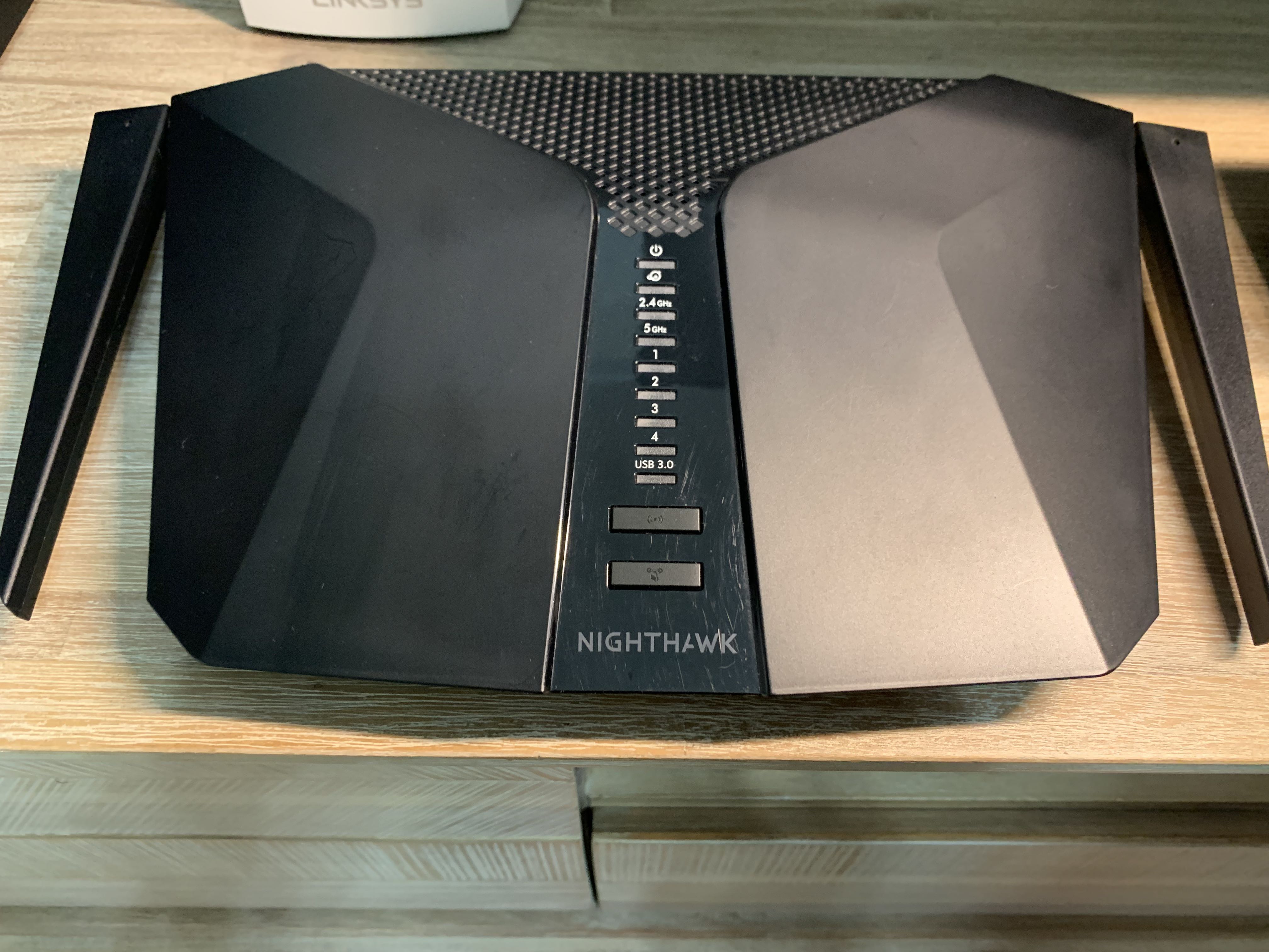 Nighthawk AX4 AX3000 WiFi Router (RAX40), 電腦＆科技, 商務用科技產品 - Carousell