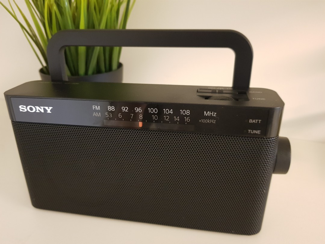 SONY FM/AM Radio ICF-306, TV & Home Appliances, TV & Entertainment ...