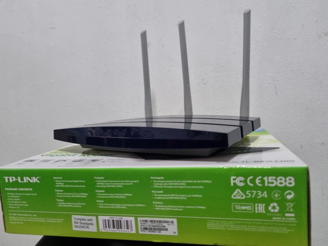 TP-Link 450Mbps wireless & gigabit router, Computers & Tech, Parts ...