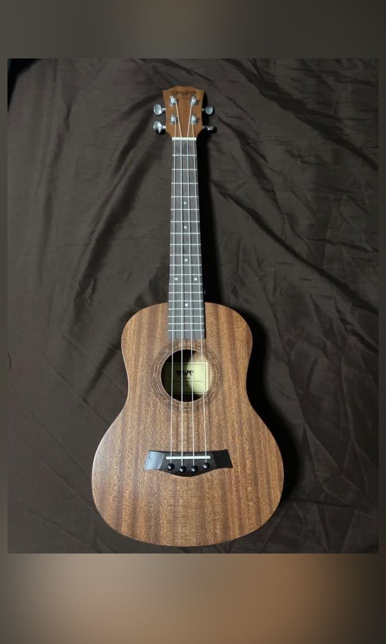 Ukulele, Hobbies & Toys, Music & Media, Musical Instruments on Carousell