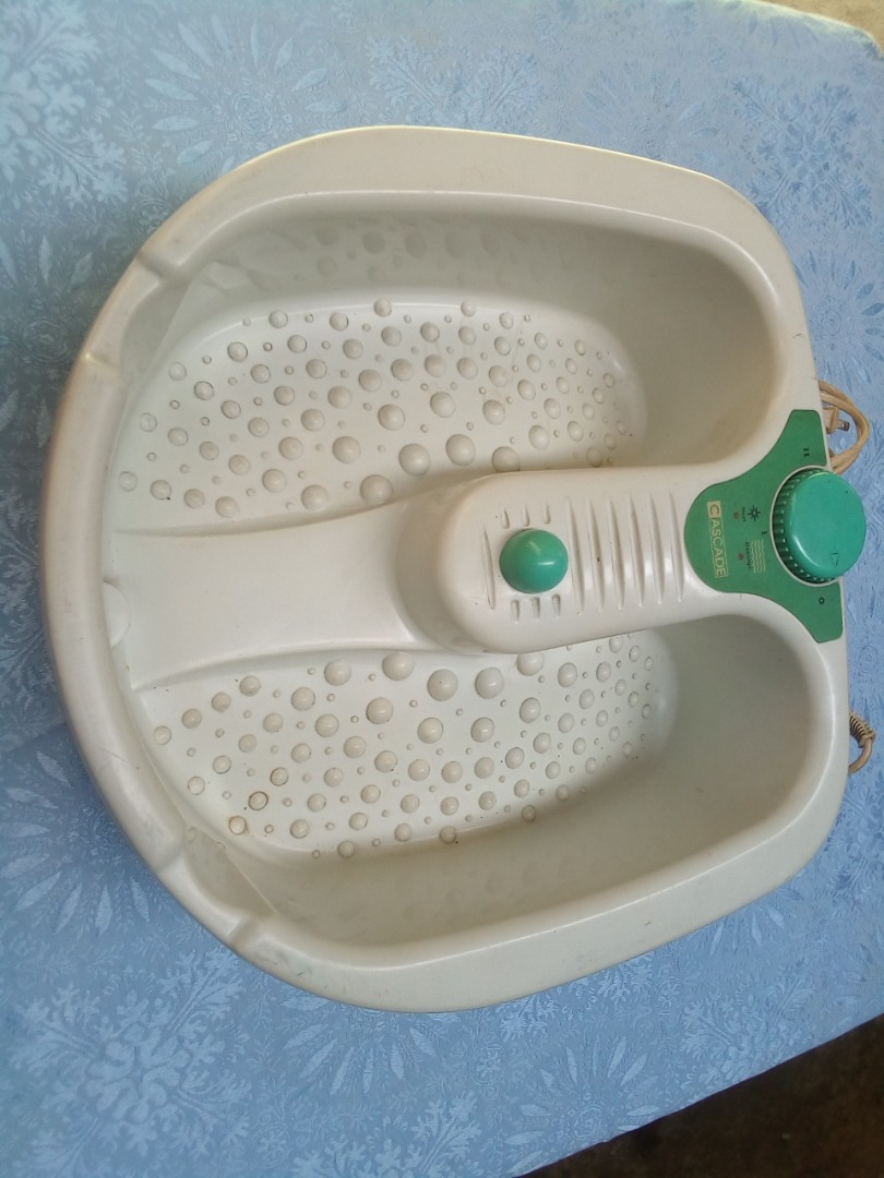 CASCADE FOOT SPA heat massage for sale, Beauty & Personal Care, Foot ...