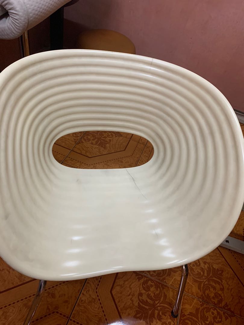 Circular chair, Furniture & Home Living, Furniture, Chairs on Carousell