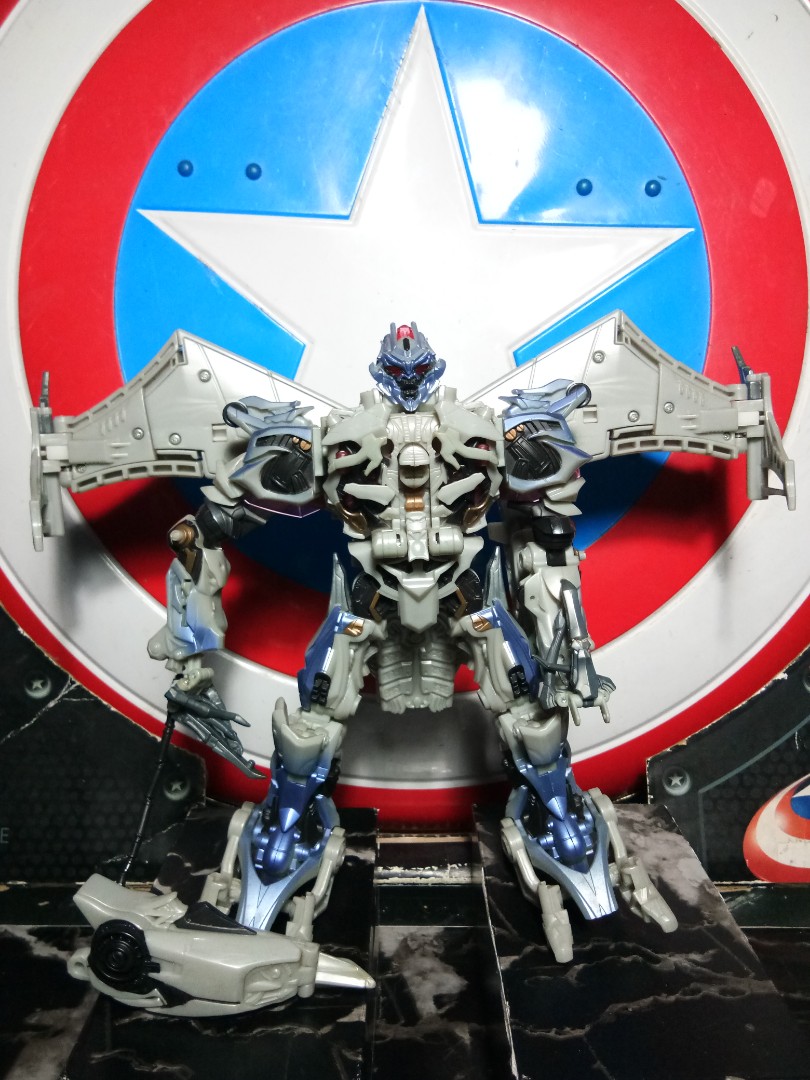 Hasbro 2007 Transformers Movie Leader Class Megatron Figure, Hobbies ...