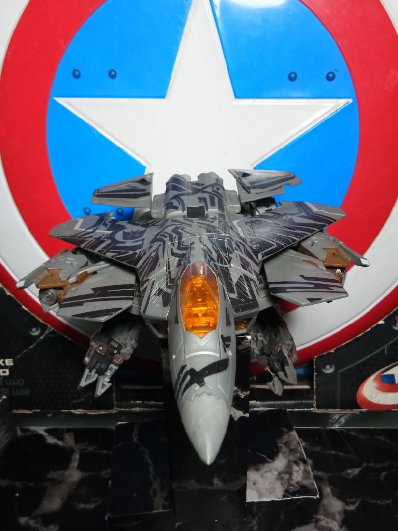 Hasbro Transformers Leader Class Starscream Action Figure Hunt For ...