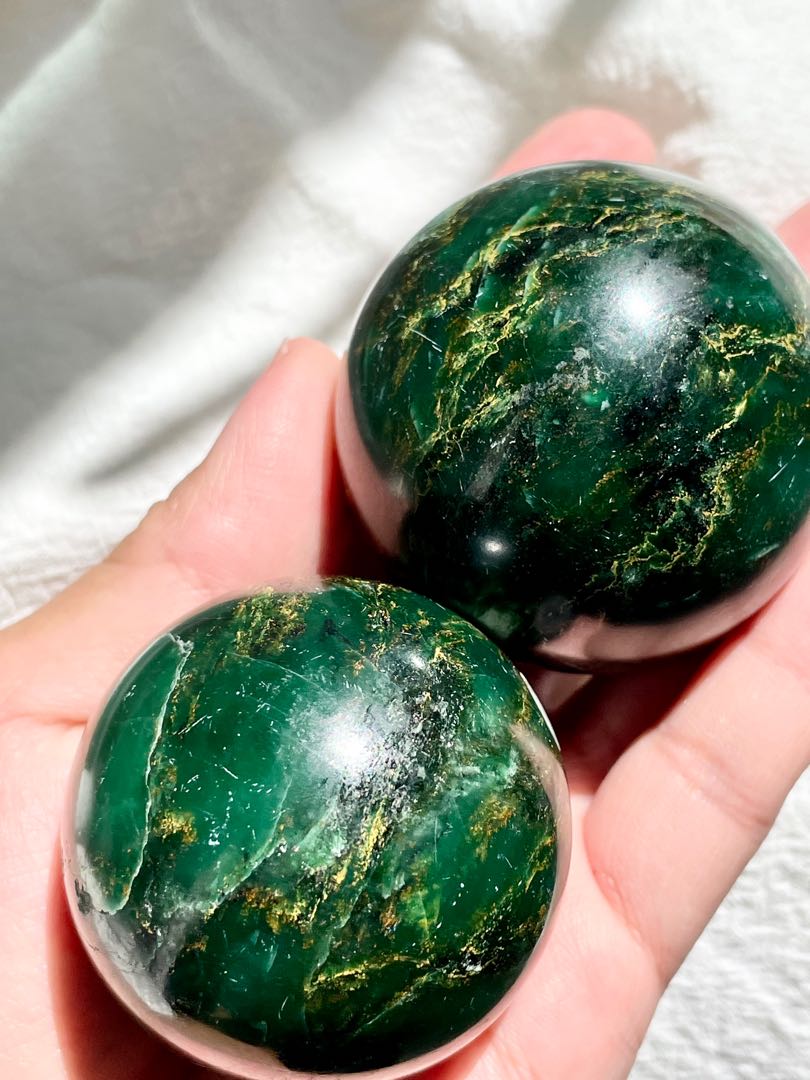 Jade in Matrix, Hobbies & Toys, Memorabilia & Collectibles, Vintage ...