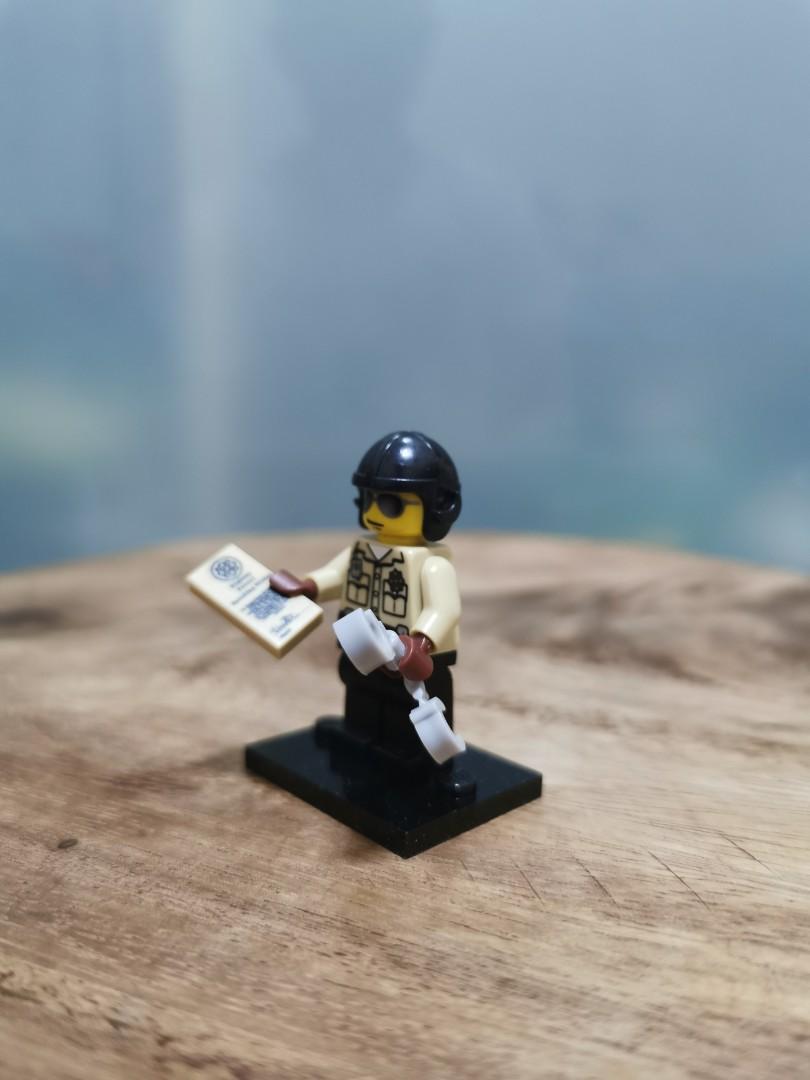 Lego Minifigures 8684 Series 2 Traffic Cop, Hobbies & Toys, Toys ...