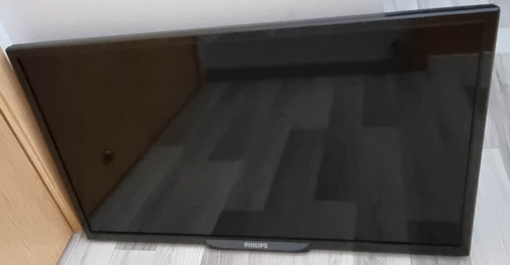 Philips 32 Inch Slim LED TV, TV & Home Appliances, TV & Entertainment ...