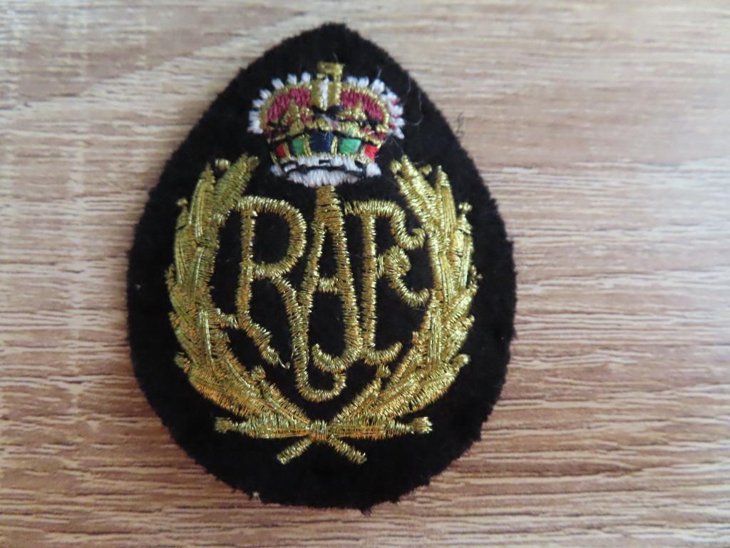 ROYAL AIR FORCE RAF Cap Badge, Hobbies & Toys, Memorabilia ...