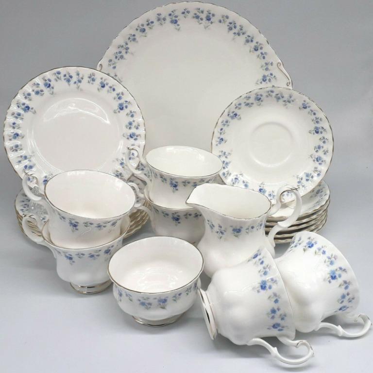 Royal Albert' MEMORY LANE' Bone China 20 piece Tea Set. Good Used ...