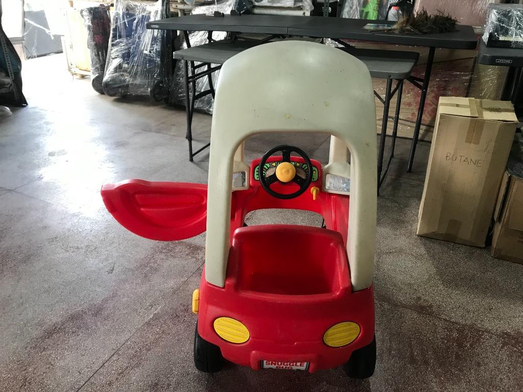 Step 2 Little Tikes Red Car Ride on, Hobbies & Toys, Toys & Games on ...