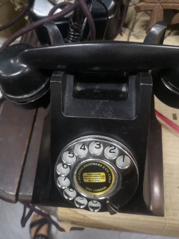 Telefon lama, Hobbies & Toys, Collectibles & Memorabilia, Vintage ...
