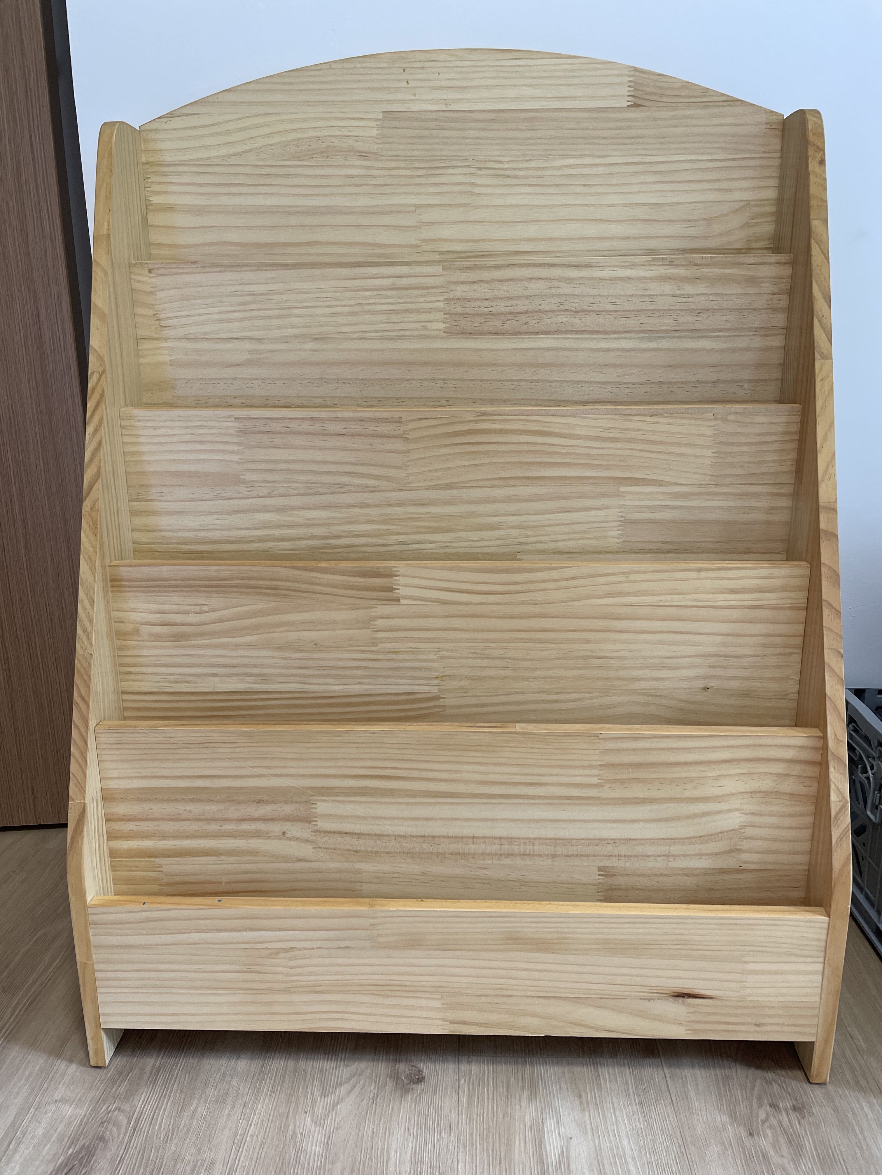 Front facing book shelf, Furniture & Home Living, Furniture, Shelves ...