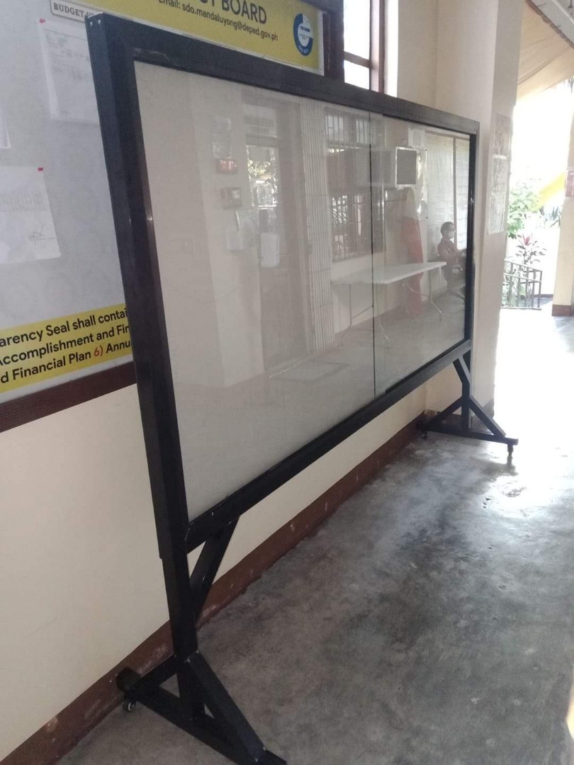 Glass Writing Board - Glass Rolling Writing Board - Glass Calendar ...