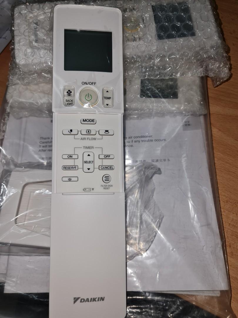 New Daikin Aircon remote control (authentic)(BRC4M151W & ARC466A43), TV ...
