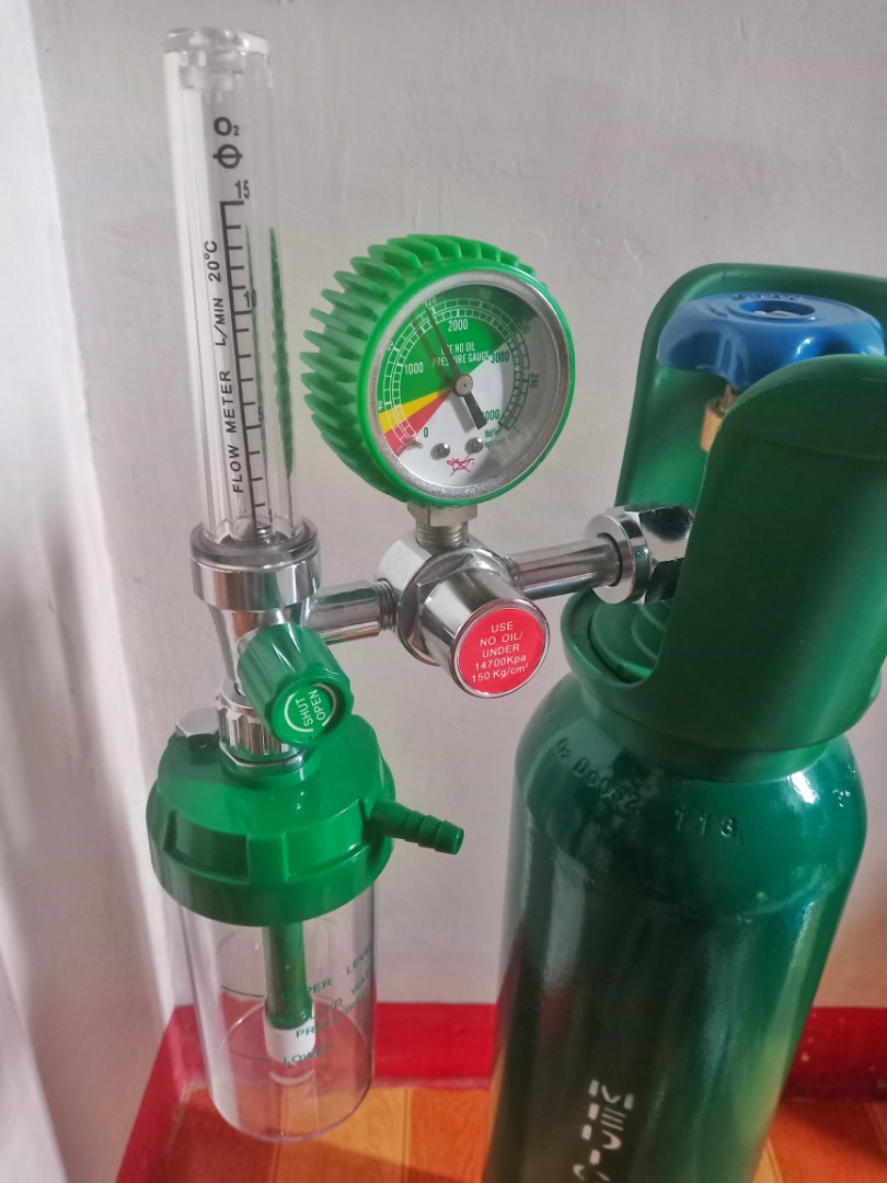 Oxygen Tank 5lbs with Regulator, Health & Nutrition, Medical Supplies ...