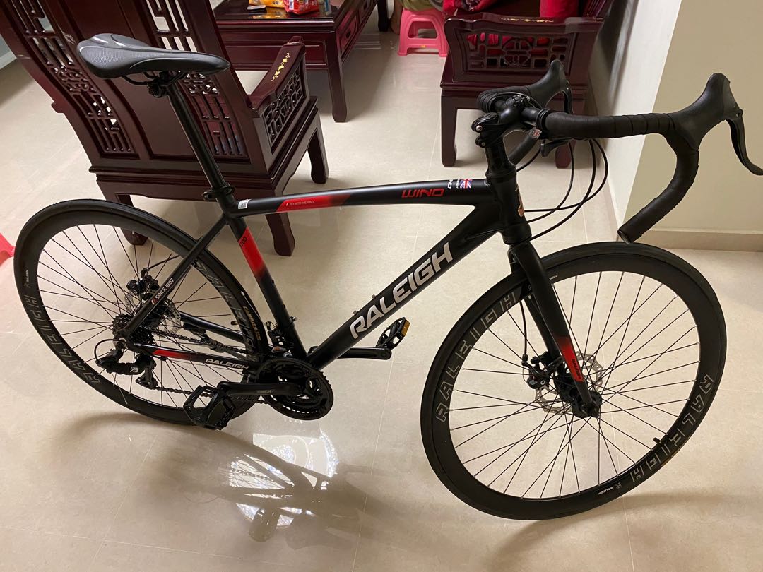 Raleigh road bike R700, Sports Equipment, Bicycles & Parts, Bicycles on ...