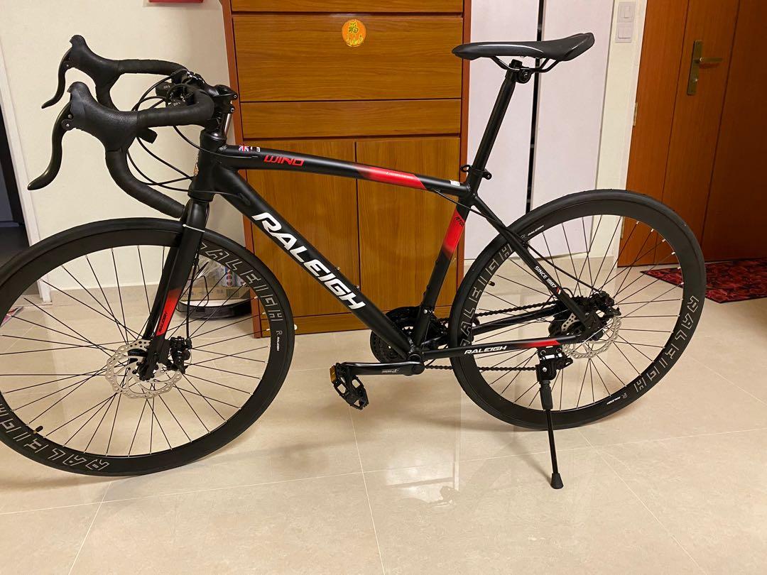 Raleigh road bike R700, Sports Equipment, Bicycles & Parts, Bicycles on ...