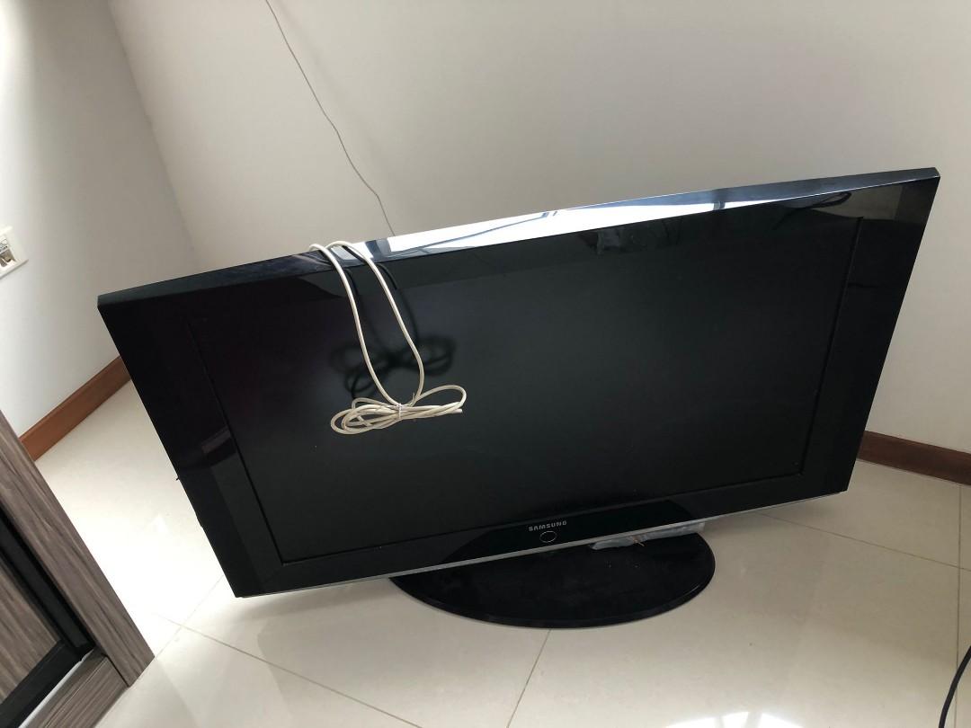 Samsung LED 42 inches TV, TV & Home Appliances, TV & Entertainment, TV ...
