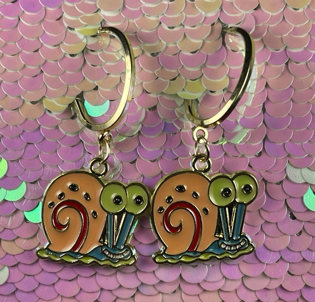 Spongebob Squarepants Earrings, Women's Fashion, Jewelry & Organisers ...
