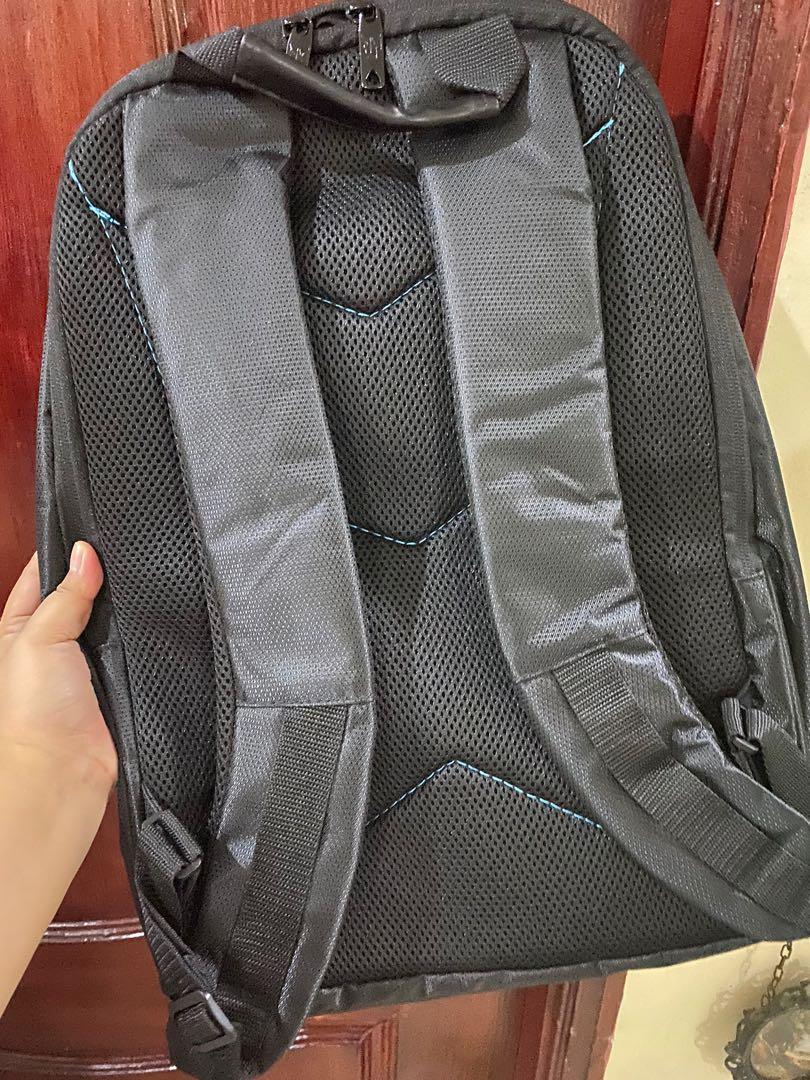 Acer Predator Bag with Freebies, Men's Fashion, Bags, Backpacks on ...