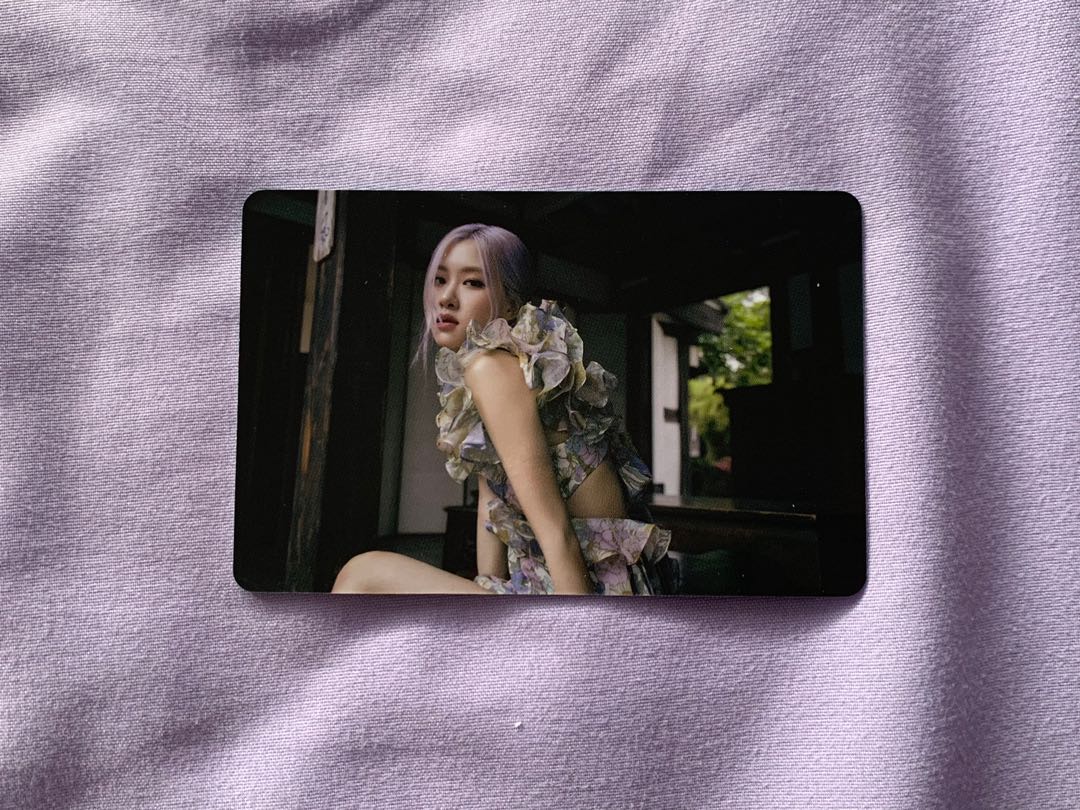 [BLACKPINK] ROSÉ LIMITED EDITION 2020 SUMMER DIARY IN SEOUL OFFICIAL PHOTOCARD, Hobbies & Toys ...