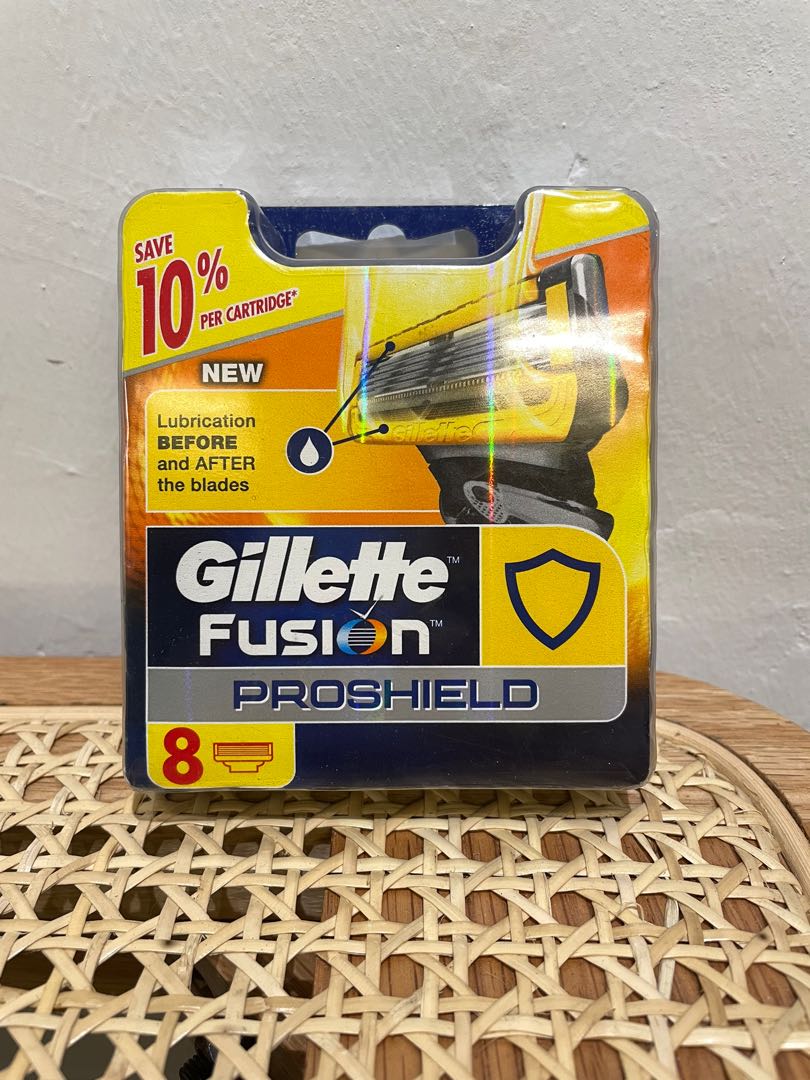 Gillette Proshield Fushion Cartridge, Beauty & Personal Care, Men's ...