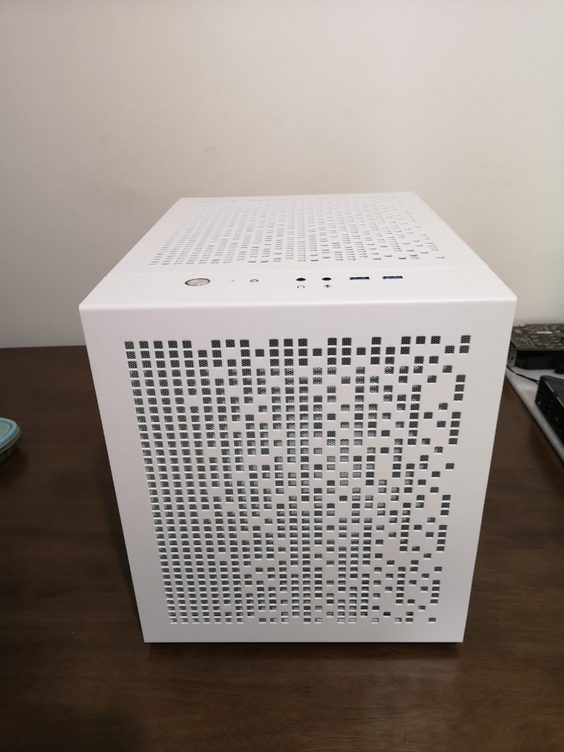 ITX & MATX Case Tecware Quad Mini White, Computers & Tech, Parts ...