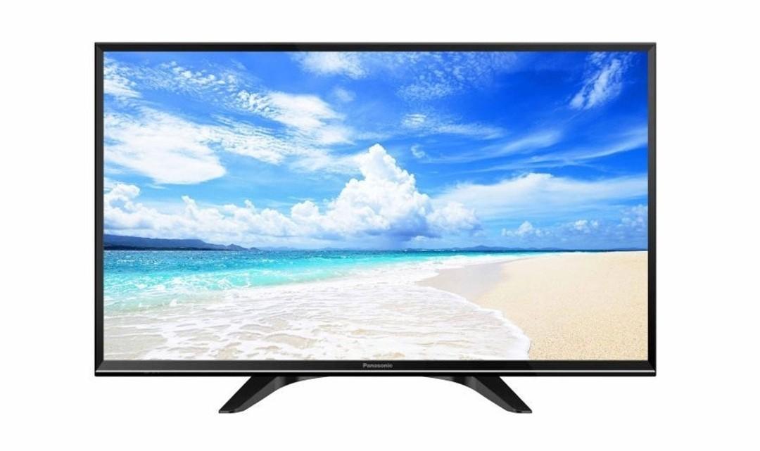 Panasonic 32 inch SMART TV TH32FS500S, TV & Home Appliances, TV ...